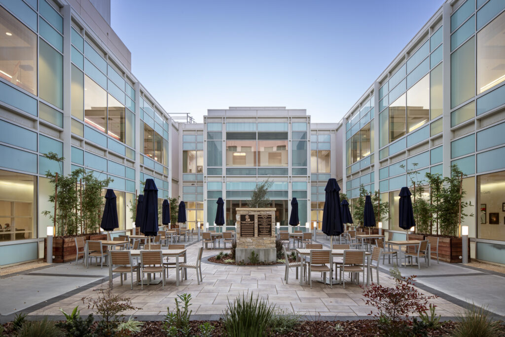 Natividad Medical Center Courtyard - Wald, Ruhnke & Dost Architects